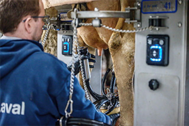 利拉伐转盘式挤奶系统旗舰 E500 - DeLaval