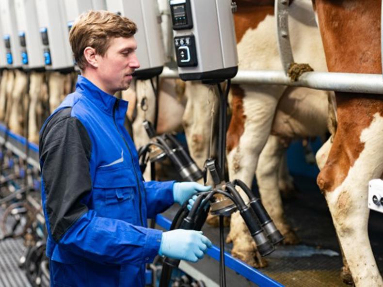 ヘリンボーンパーラー HB50 - DeLaval